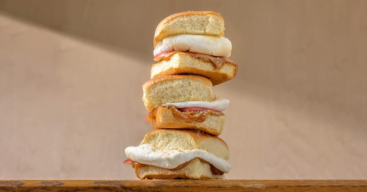 Apple Cinnamon Sliders | Aunt Millie's